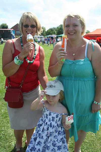 Wroughton Carnival 09 Gallery | Swindon Summer 09 | SwindonWeb