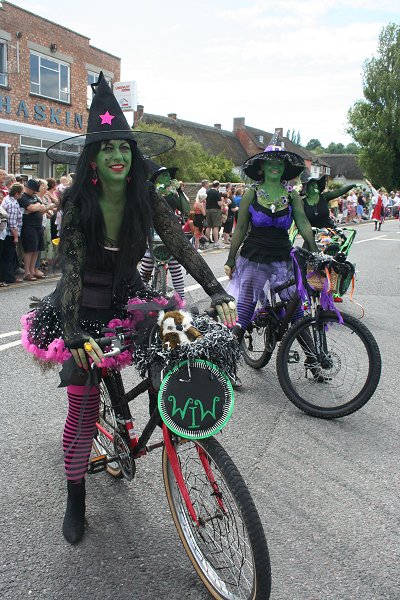 Wroughton Carnival 09 Gallery | Swindon Summer 09 | SwindonWeb