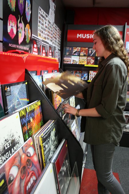 Vinyl-ly! A New Record Shop Opens In Swindon | SwindonWeb